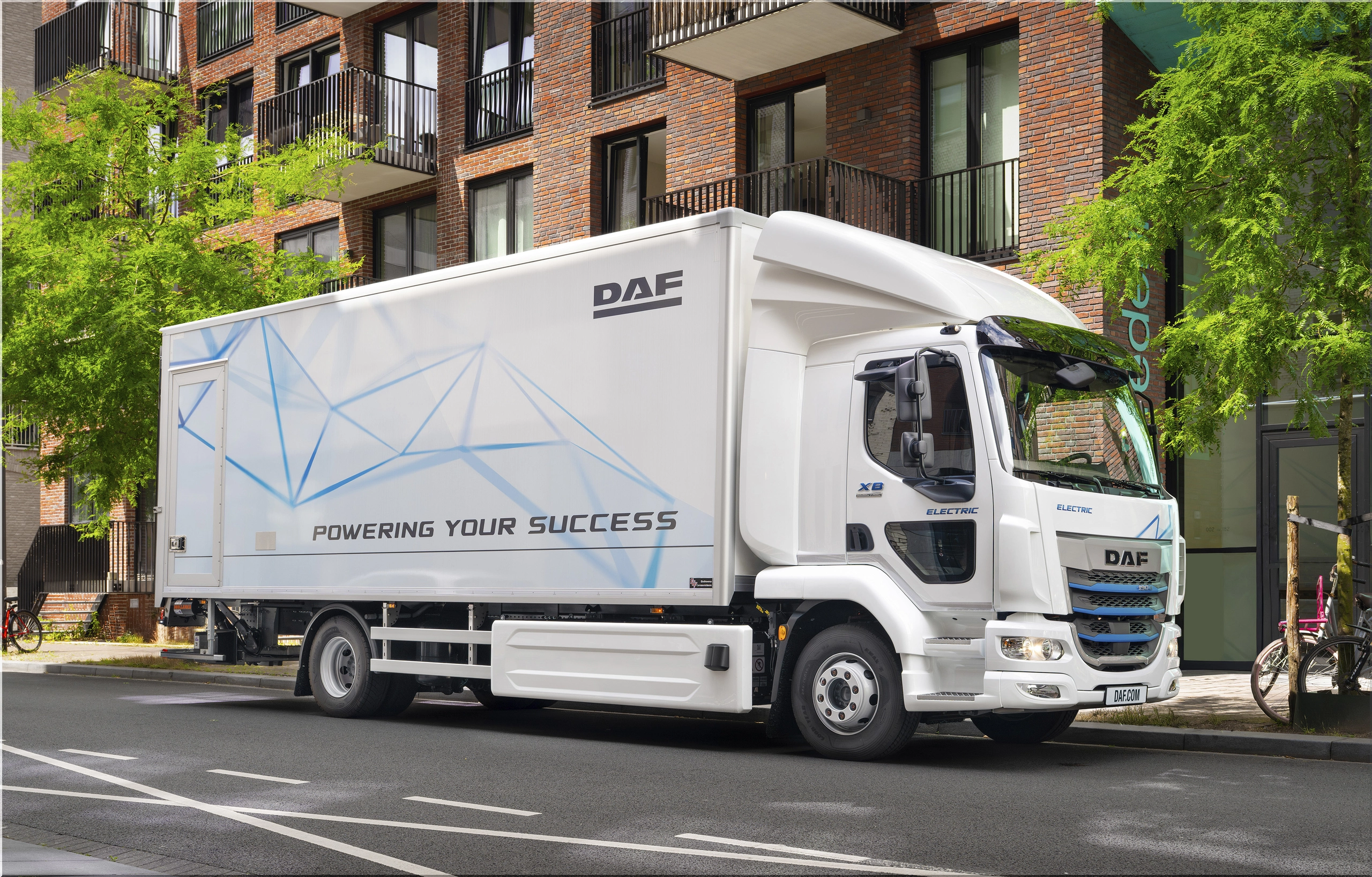 DAF Electric Trucks 2025: XD, XF, XB: Specs, Range, and Charging | Panorica