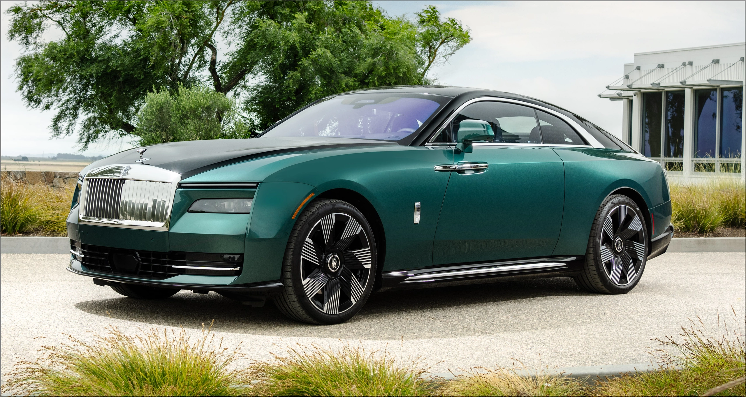 Spectre: The Rolls-Royce Electric Super Coupé That Ushers in a New Era ...