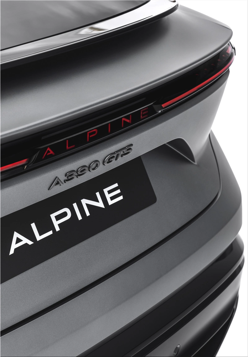 Alpine A390 GTS: Three-Motor Electric Fastback With 557-km Range | Panorica