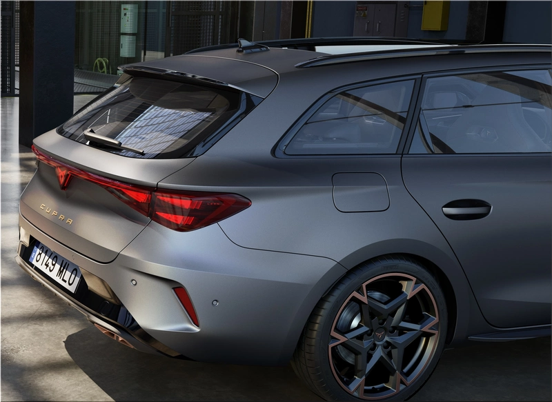 CUPRA Formentor, Leon Updated With Matrix LED and New Trim | Panorica