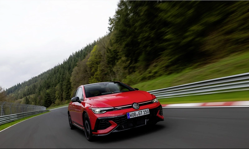 League of Legends Worlds 2025: Mercedes-Benz CLA Art Piece Reveal ...